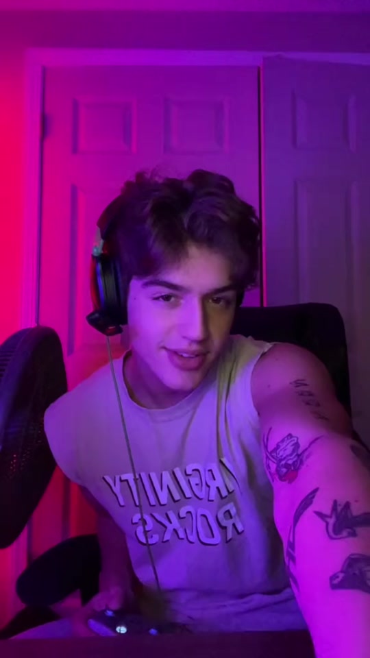 Llllllllllllll的抖音 - 抖音