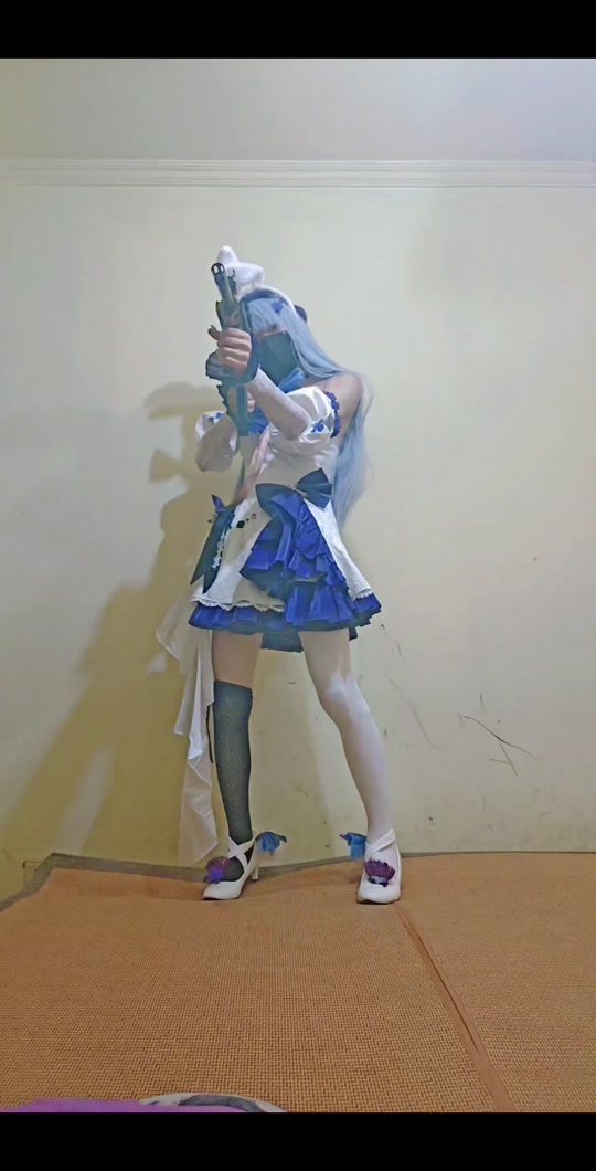 女人中的女人 #卡特琳娜 #cos #努力的十八 #路人视角 #lpl夏季赛总决赛 - 抖音