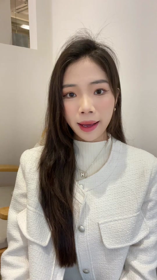 放假出去旅游只带这件！所有漂亮衣服都能搭！#芬斯狄娜#抹胸 #穿搭 #打造完美身材 #出差旅行必备 - 抖音